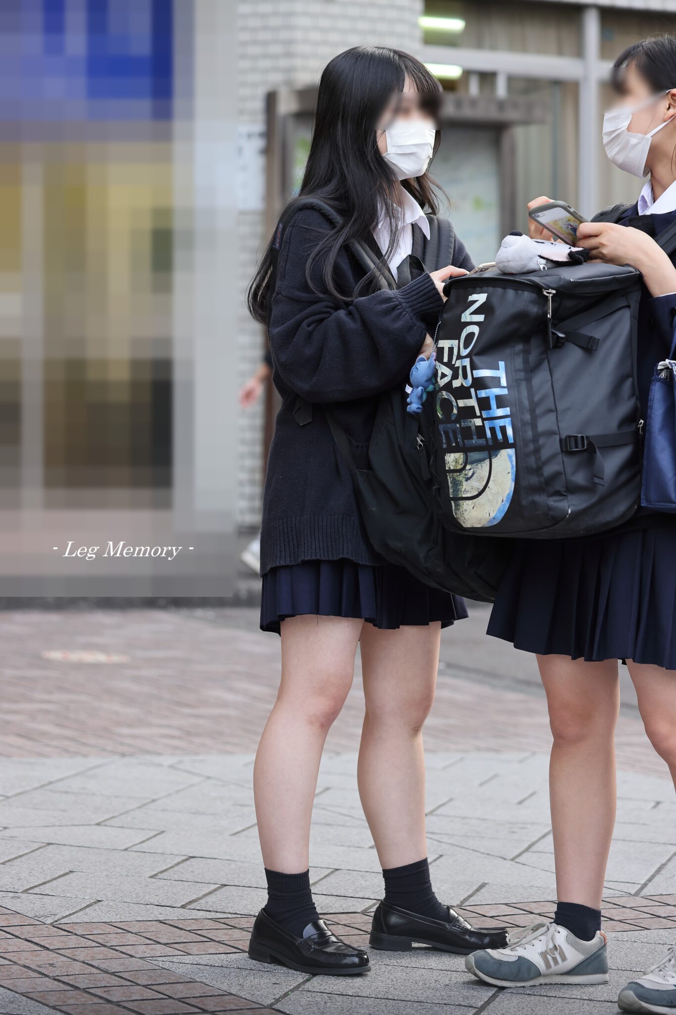 Photo Gallery School Girl 121 – 125 | Leg Memory