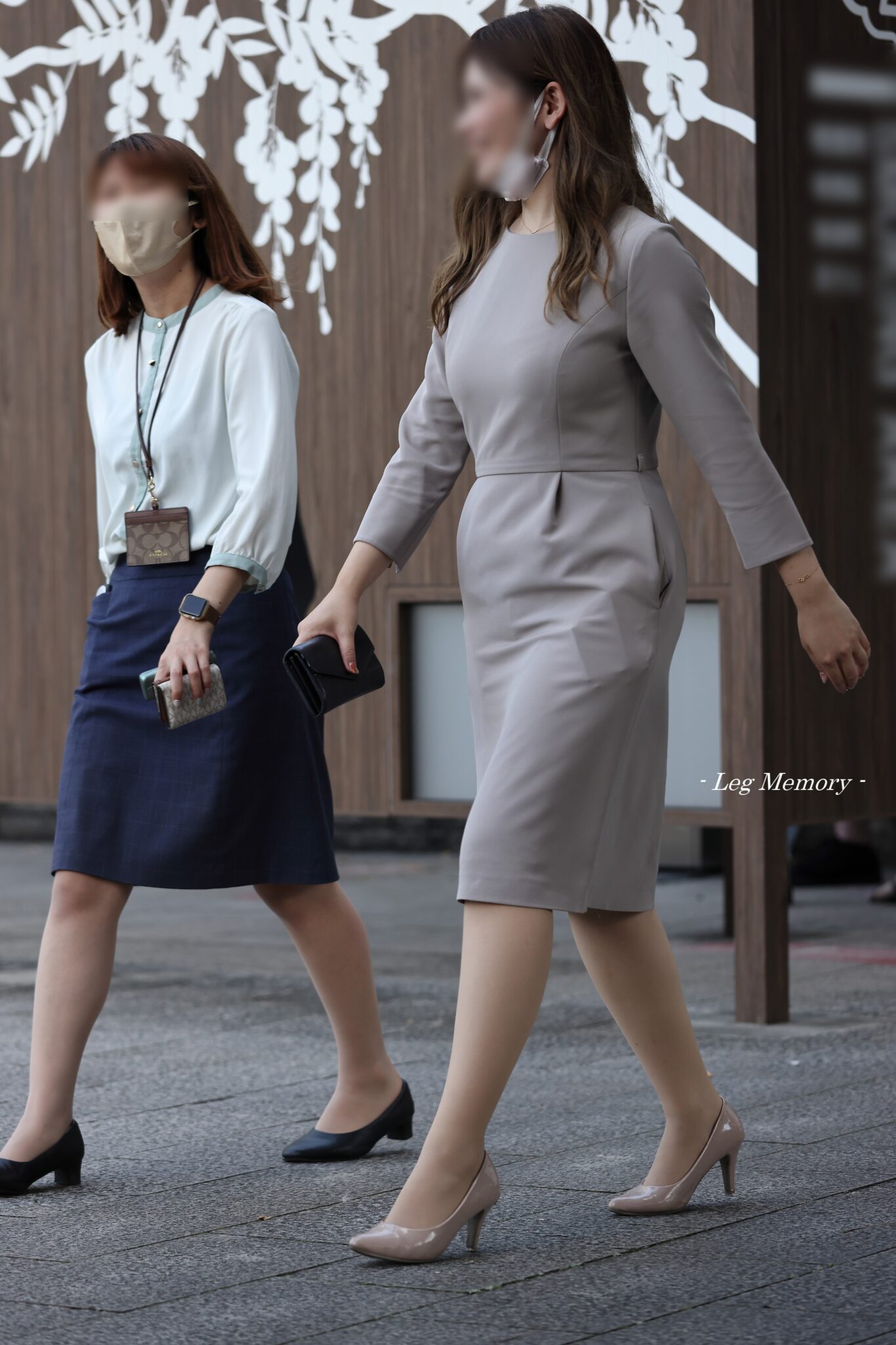 Photo Gallery Office Lady 126 – 130 | Leg Memory